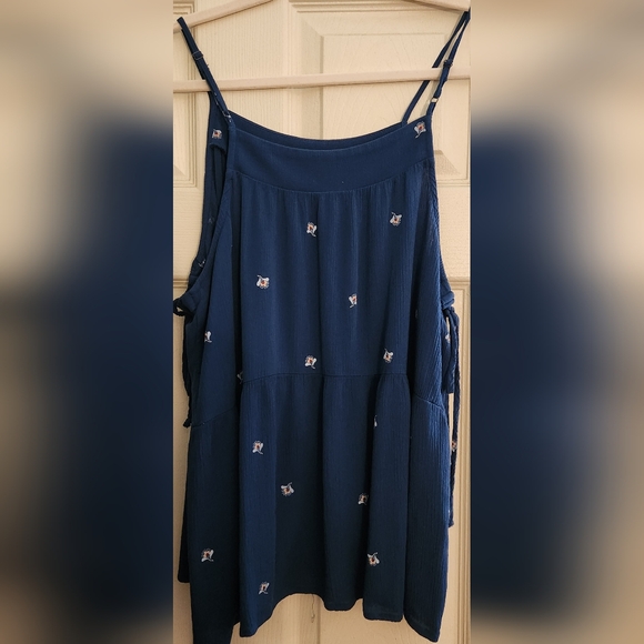 Universal Thread | Tops | Universal Thread Tank | Poshmark